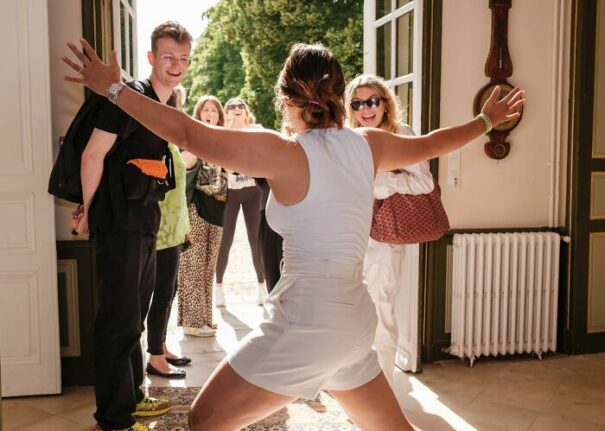 Wedding Photographer Shares 20 Unique Photos That Capture The Chaos Of