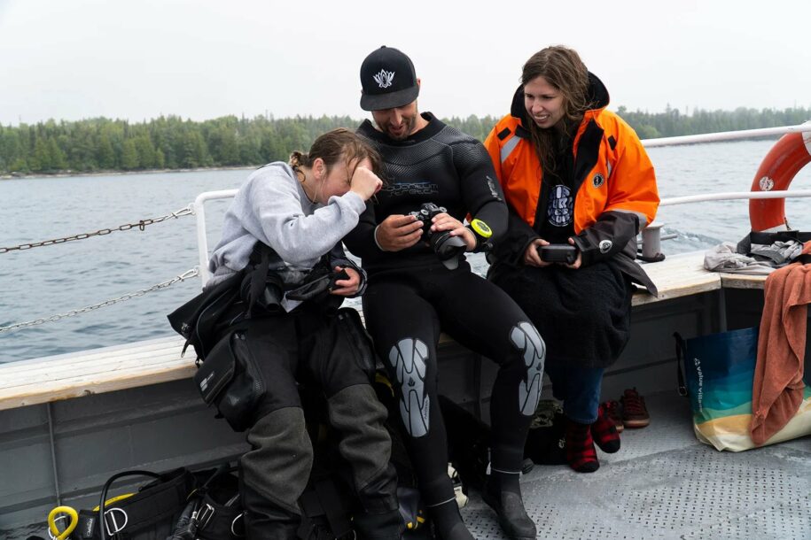 Photographer Dives Deep To Show The Beauty Of Underwater Photography ...