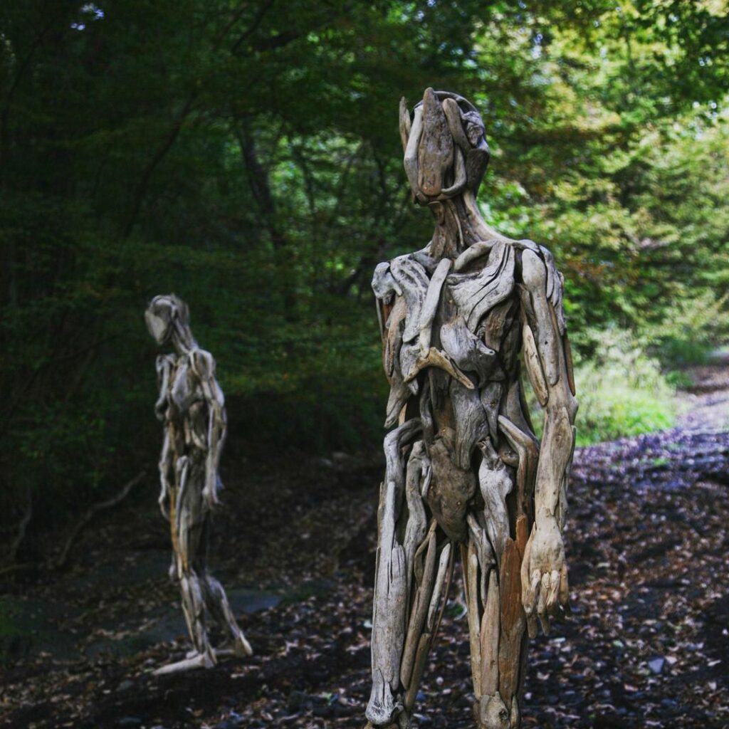 10 Disturbingly Beautiful Driftwood Sculptures Created By The Japanese ...