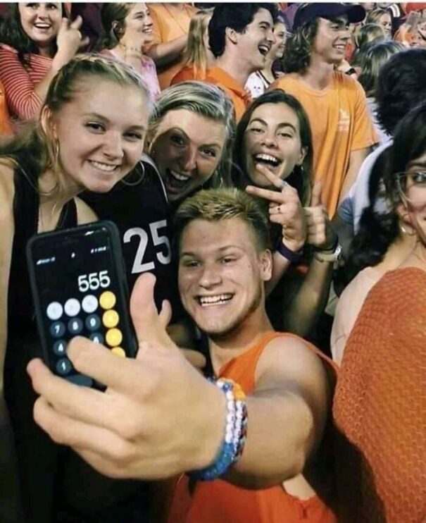 20 Random Unusual Pics Posted On This Facebook Page That Don't Make Any ...