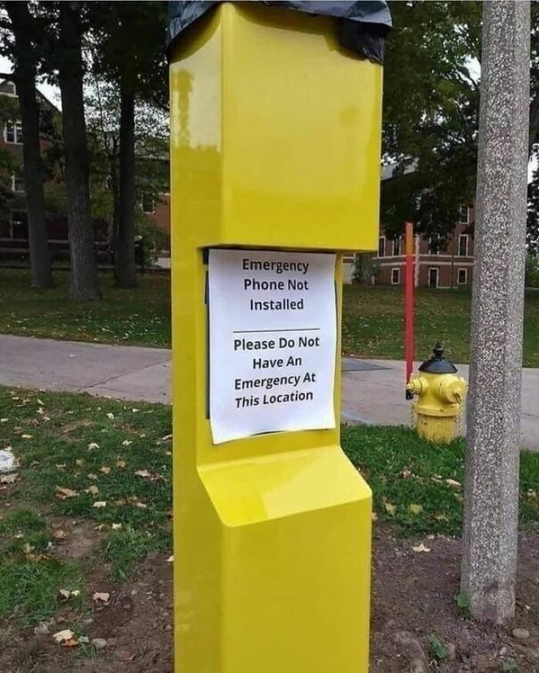 People Are Cracking Up At These 22 Useless Signs Shared On A Dedicated ...