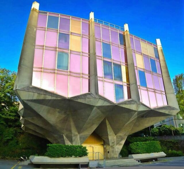 “Brutalist Buildings”: 20 Concrete Structures That Are Magnificently ...