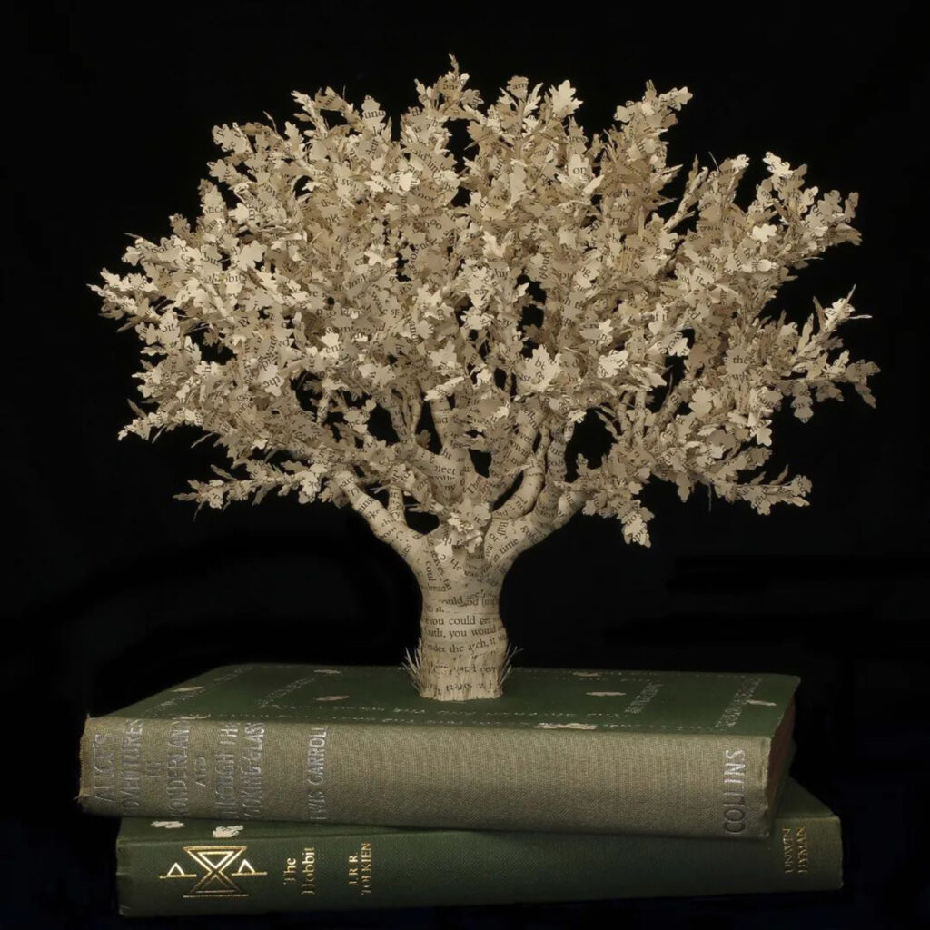 Artist Transforms Books Into Beautiful Sculptures (20 Pics) | DeMilked