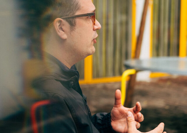 20 Subtle Signs That Instantly Give Bad Vibes About Someone | DeMilked