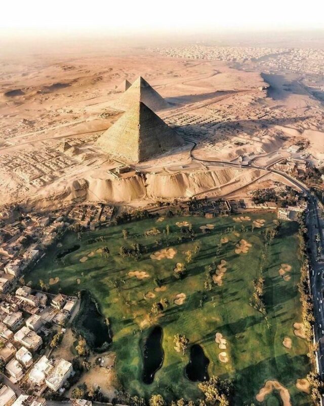 Alternate Angles: 20 Photos That Show Famous Places And Events From A ...