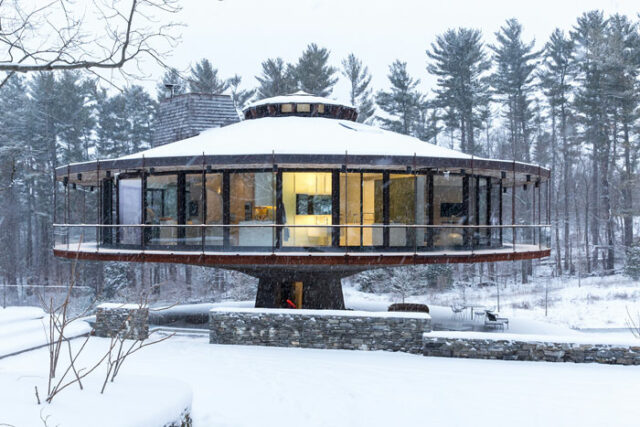 20 Bizarre Building Designs That Look Incredibly Cool Yet Uncomfortable ...