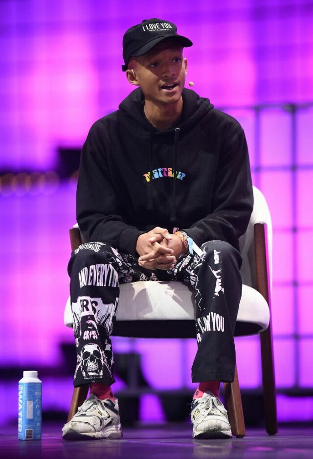 20 People Share Their Warm And Rude Encounters With Celebrities | DeMilked