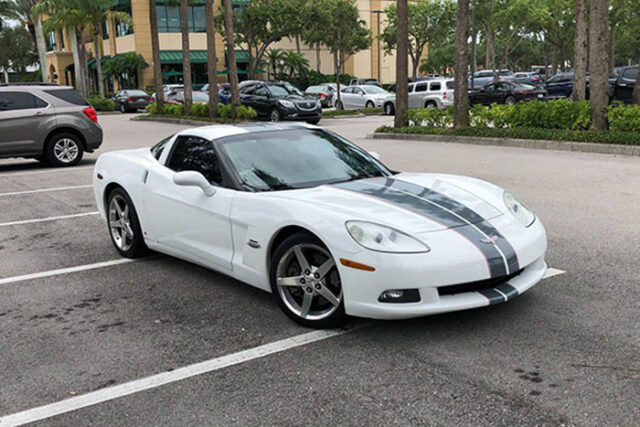 30 Self-Absorbed Wealthy People Caught In The Act Of Displaying Their ...