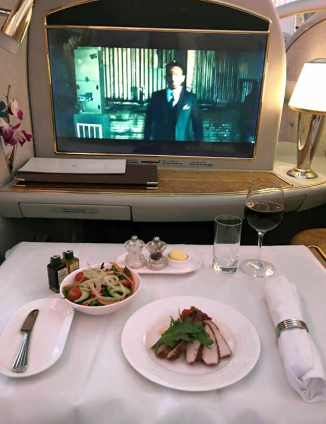 30 Self-Absorbed Wealthy People Caught In The Act Of Displaying Their ...