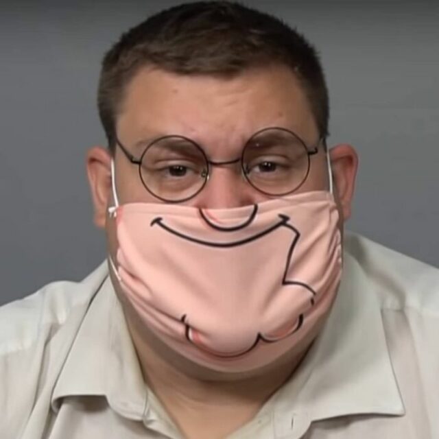 30 Totally ‘Blursed’ Photos That Don’t Provide Any Explanations | DeMilked