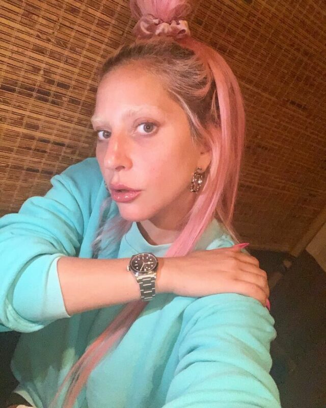 20 Stunning Photos Of Celebrities Embracing Their Natural Looks | DeMilked