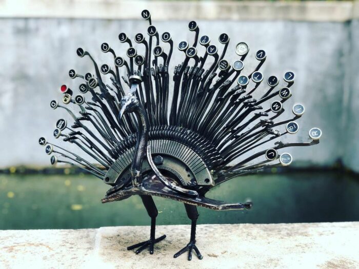 10 Times This Artist Created Stunning Sculptures From Recycled Metal ...