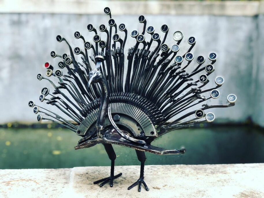 10 Times This Artist Created Stunning Sculptures From Recycled Metal ...