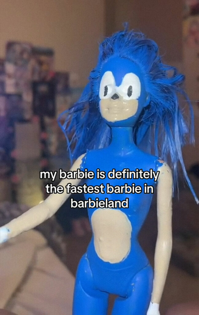 20 Photos From People Who Were Too Rough On Their Dolls And Ended Up ...