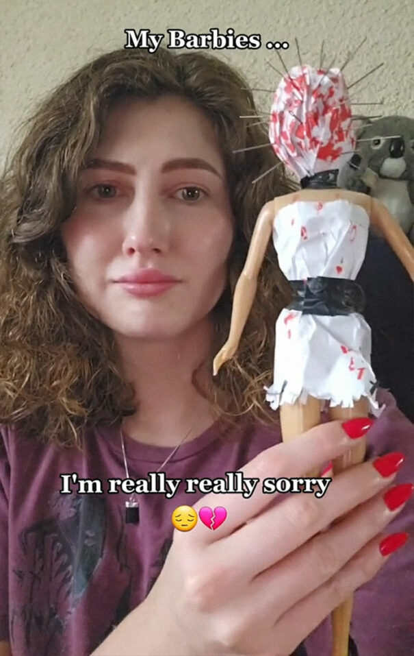 20 Photos From People Who Were Too Rough On Their Dolls And Ended Up ...