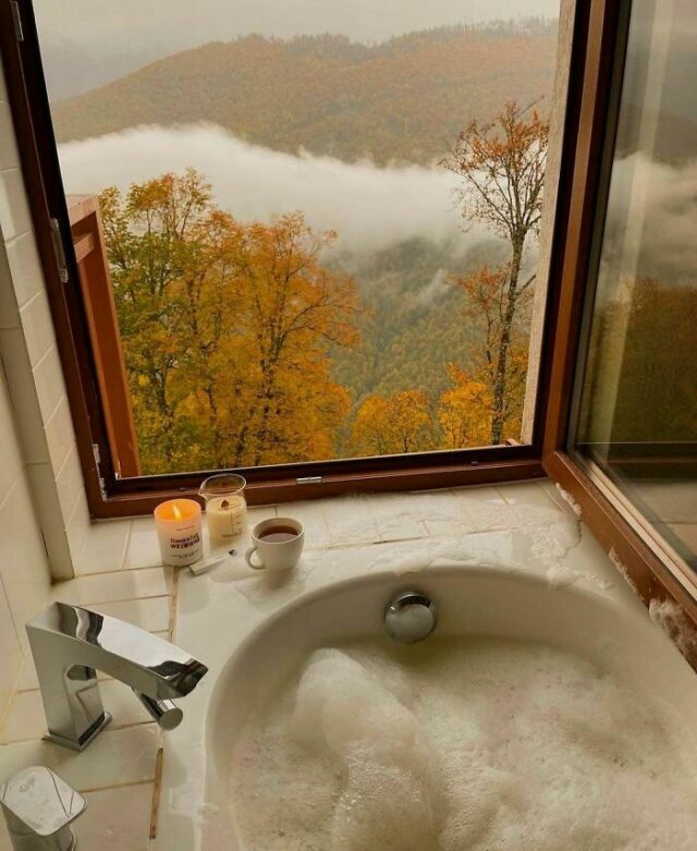 22 Aesthetically Pleasing Places Folks Agree They Would Love To Call ...