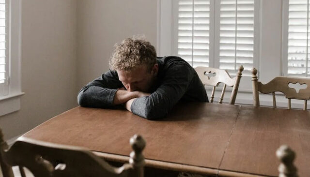 16 Of The Most Detrimental Financial Decisions Witnessed By People ...