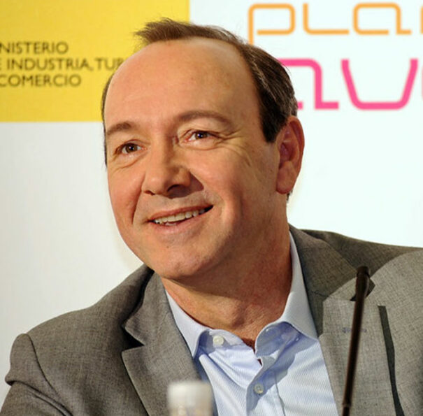 20 Actors That Had The Most Depressing Fall From Grace | DeMilked