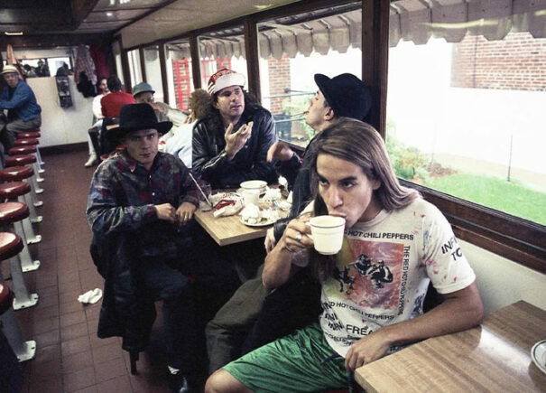 20 Stories Of How A Meet And Greet With A Fave Celeb Unfolded | DeMilked