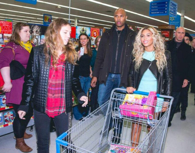 20 Stories Of How A Meet And Greet With A Fave Celeb Unfolded | DeMilked