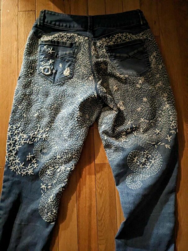 “Visible Mending”: 30 Times Folks Brought Beauty Back To Broken Or Torn ...