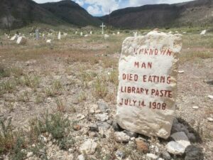 25 Witty Tombstones That Are Laughing In The Face Of Death | DeMilked