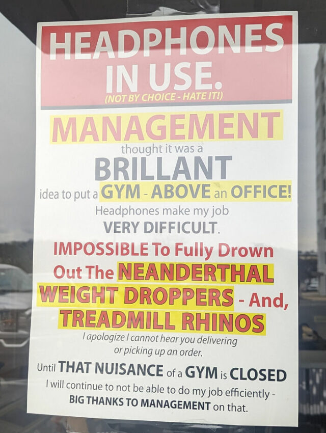 35 Of The Weirdest Signs Around The World, As Shared In This Online ...
