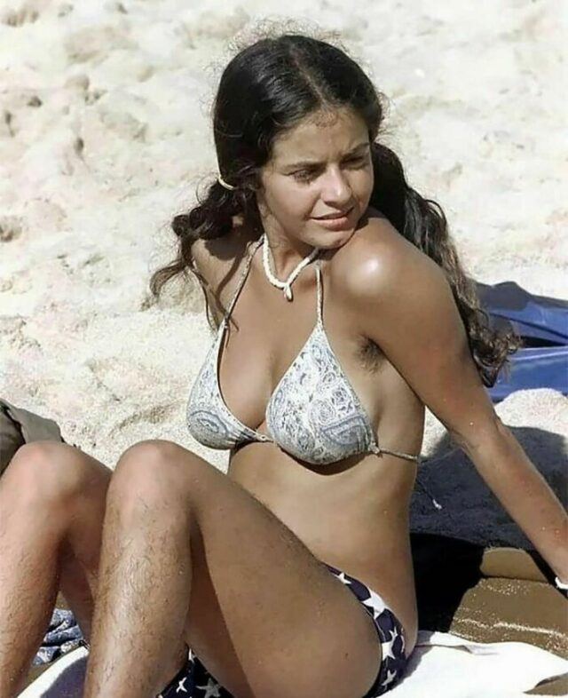 35 Times This Instagram Account Shared Interesting Shots Of Celebs And People In The 70s Era ...