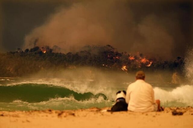 40 Timeless “Pictures Of Humanity” That Are Full Of Raw Emotion | DeMilked