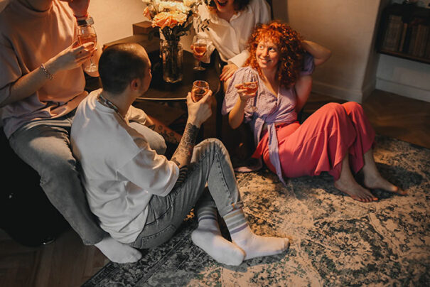 20 People Who Were Raised In A Polyamorous Household Reveal Everything ...