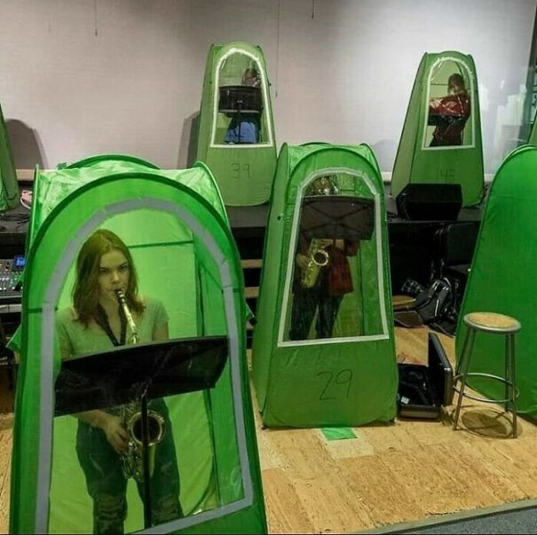 30 Examples Of ‘Ugly Design’ Shared By This Insta Page | DeMilked