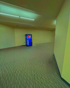 20 Unsettling Photos of Places That Feel Like They're in a Different ...