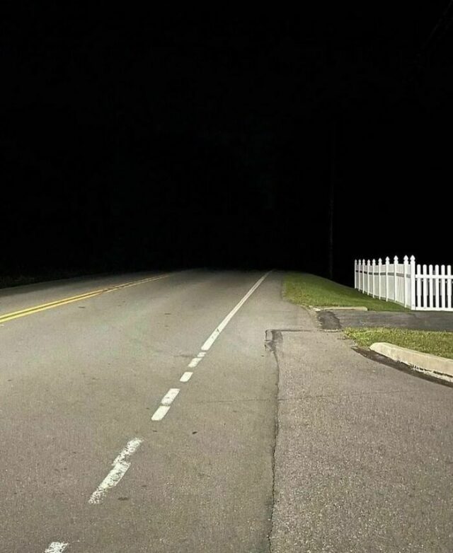 20 Unsettling Photos of Places That Feel Like They're in a Different ...