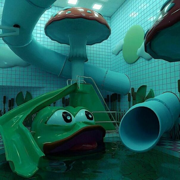 20 Unsettling Photos of Places That Feel Like They're in a Different ...