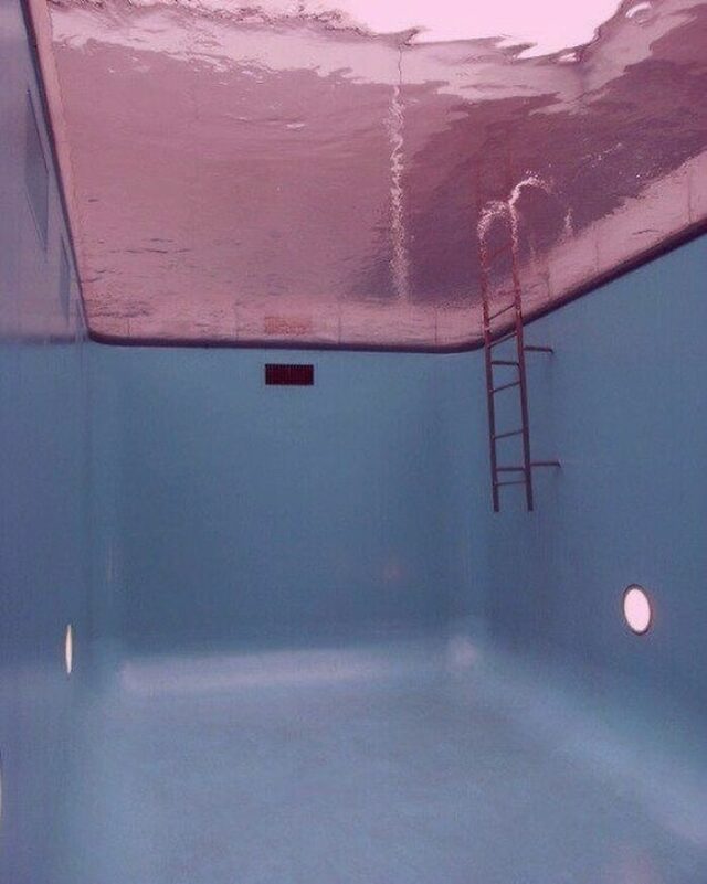 20 Unsettling Photos of Places That Feel Like They're in a Different ...