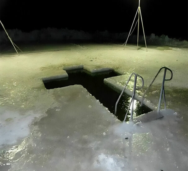 20 Unsettling Photos of Places That Feel Like They're in a Different ...