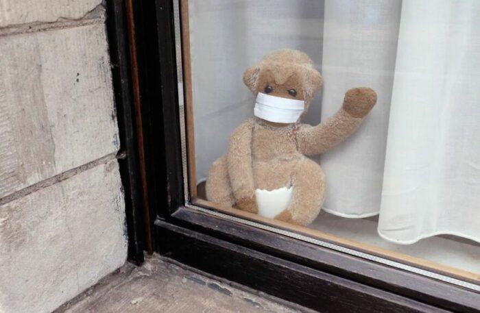 “The Absurd Human Condition”: 25 Shots By Photographer Jeffrey De ...