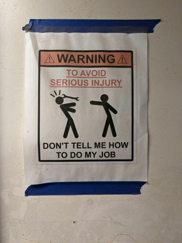 40 Times People Spotted An Absurd Sign That Deserves The Spotlight ...