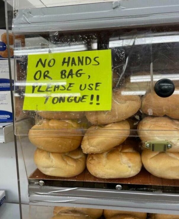 30 Times People Hilariously Messed Up English Spellings Or Grammar And ...