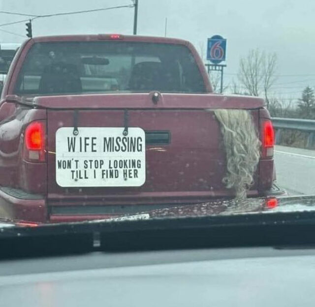 40 Of The Funniest Signs That People Randomly Came Across | DeMilked