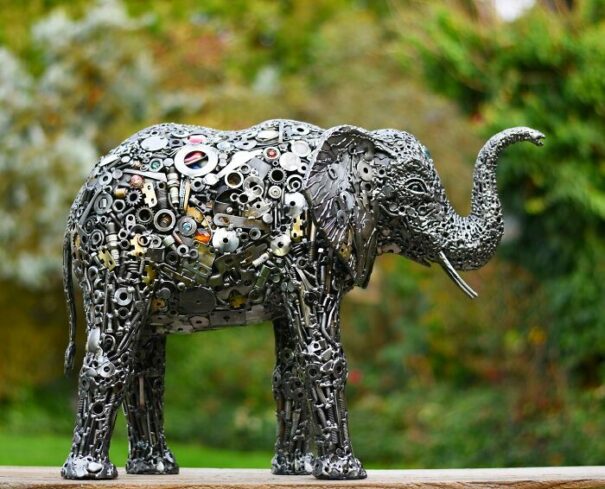 Artist Creates Sculptures Of Animals With Recycled Metals (20 Pics ...