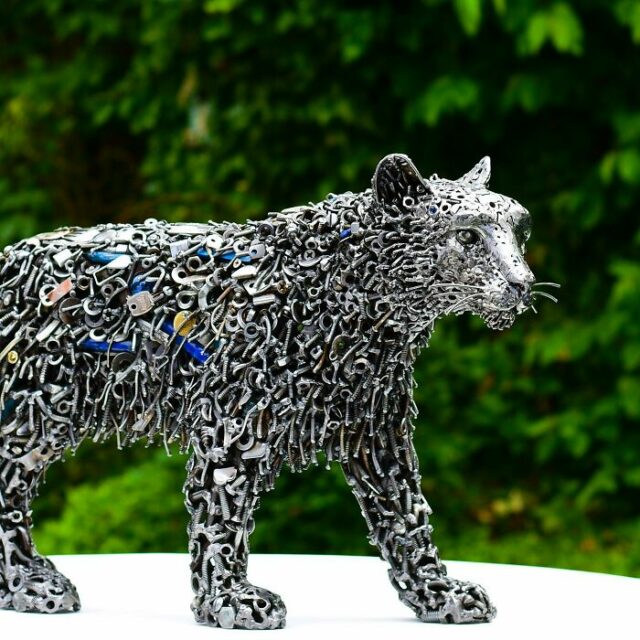 Artist Creates Sculptures Of Animals With Recycled Metals (20 Pics ...