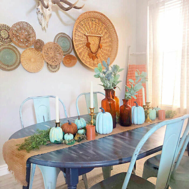 35 Homes That Stole The Show With Stunning Thanksgiving Decor | DeMilked