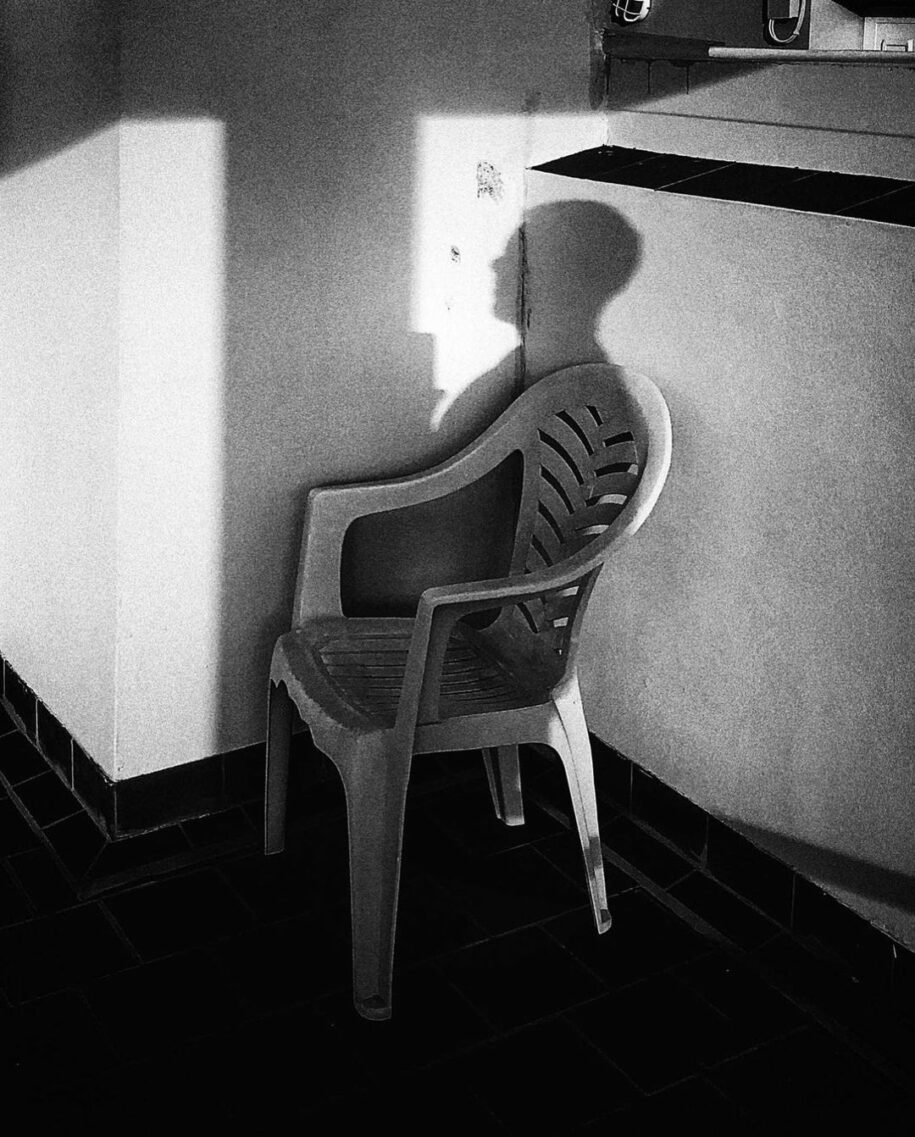 Photographer Shows His Artistic Vision Through Shadow Photography (10 ...