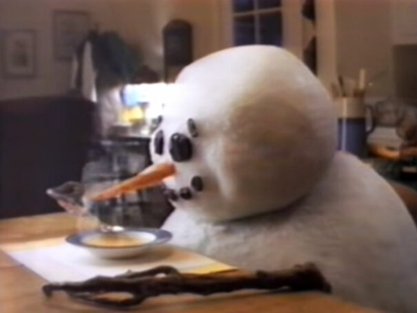 40 Nostalgic Pictures To Take You Back To Christmas In The ‘90s | DeMilked