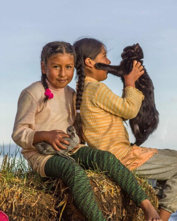 Photographer Captures 35 Touching Images Of Childhood From Around The ...