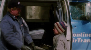 20 Funny “Home Alone” Scenes That Never Disappoint | DeMilked