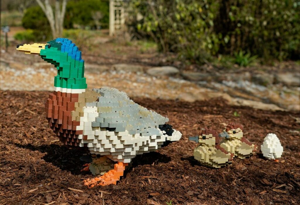 20 Incredible Lego Animals Crafted By Sean Kenney | DeMilked