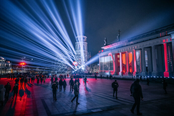 20 Mesmerizing Photos Of Vilnius Decorated For Its 700th Birthday ...