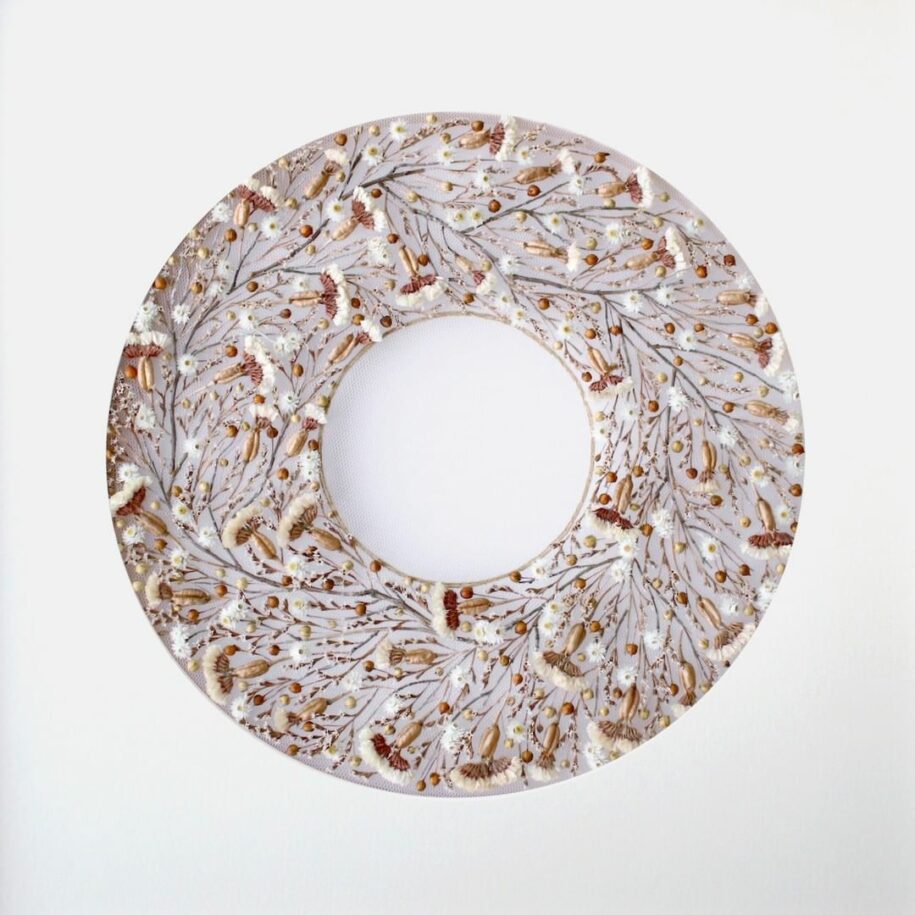 10 Wonderful Pictures Of Olga Prinku's Blossom-Infused Embroidery Art ...